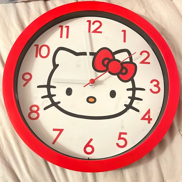 Hello Kitty | Wall Decor | Hello Kitty Clock | Poshmark